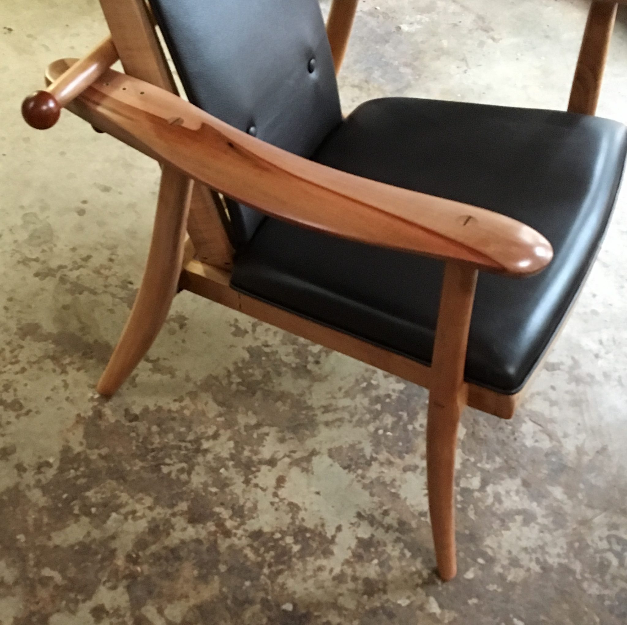 Kitkitdizze Recliner | Handmade Recliners | Erickson Woodworking